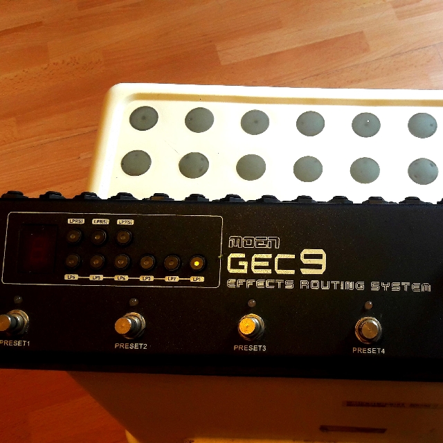 Guitar Effect Routing System MOEN GEC9, Hobbies & Toys, Music & Media ...