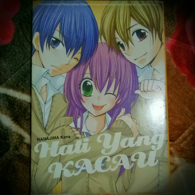 Komik Malay -'Hati Yang Kacau' (NANAjima Kana), Hobbies & Toys, Books ...