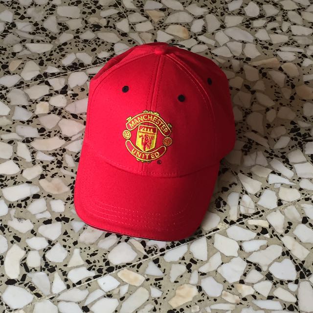 Manchester United Official Merchandise Cap, Men's Fashion, Watches ...
