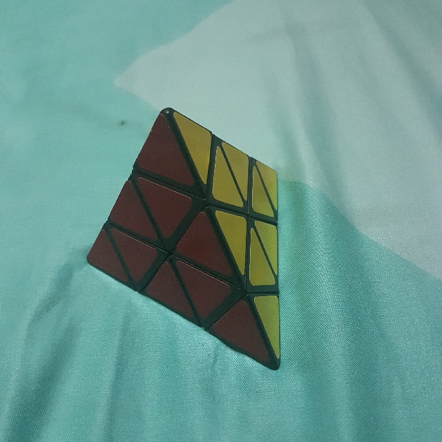 Rubiks Cube Triangle