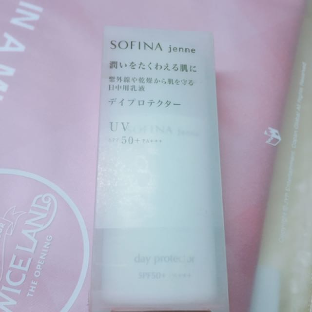 Sofina jenne day protector sp台版, 美容＆化妝品, 皮膚護理, 面部 - 面部護理 - Carousell