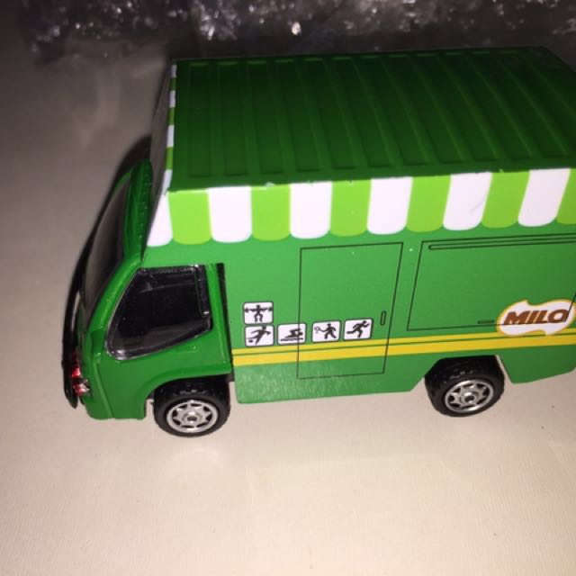 Milo van small 8cm long collectible Green 1970, Hobbies & Toys, Toys ...