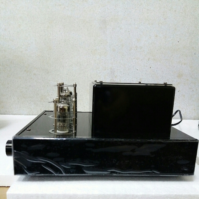 Brand New Beautiful Black Tube Amplifier, Electronics, Audio on Carousell