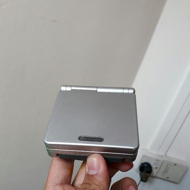 Gameboy Advanced SP Silver, Hobbies & Toys, Toys & Games on Carousell