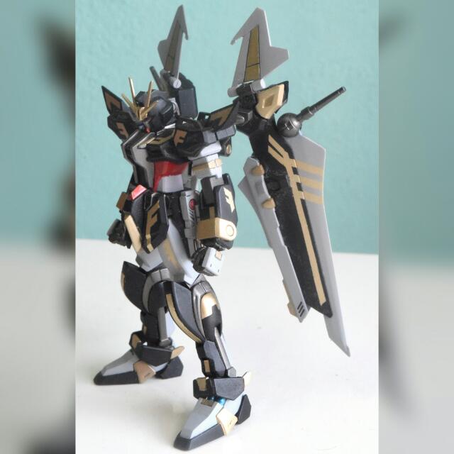 Strike Noir Gundam Custom