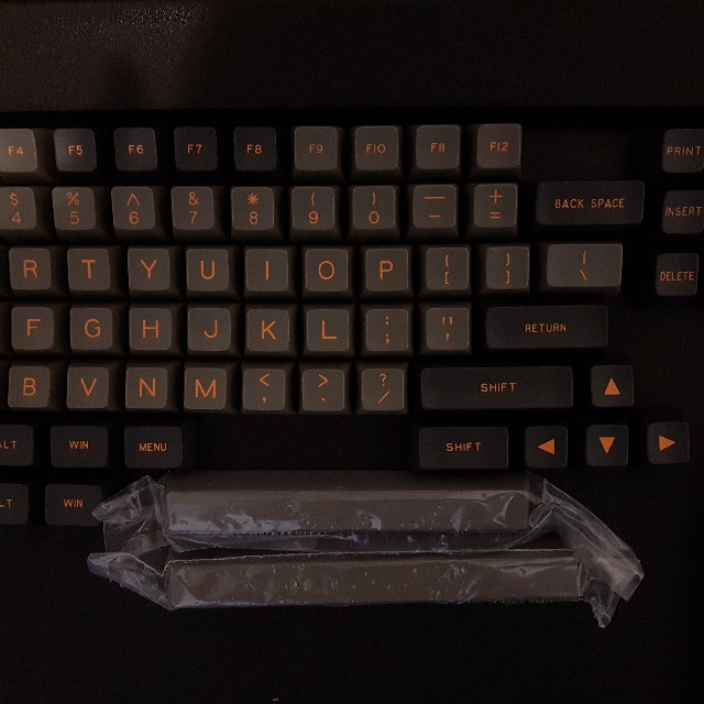 Maxkey x Keyclack SA Orange on Dolch, Computers & Tech, Parts ...