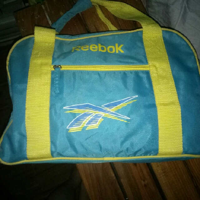 reebok bag, Women's Fashion, Bags & Wallets, Cross-body Bags on Carousell