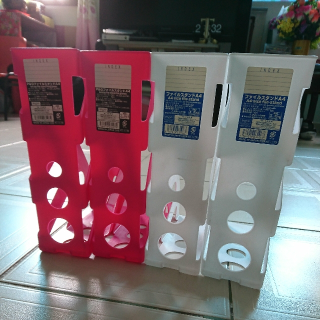 A4 size file stand, Hobbies & Toys, Stationery & Craft, Stationery ...