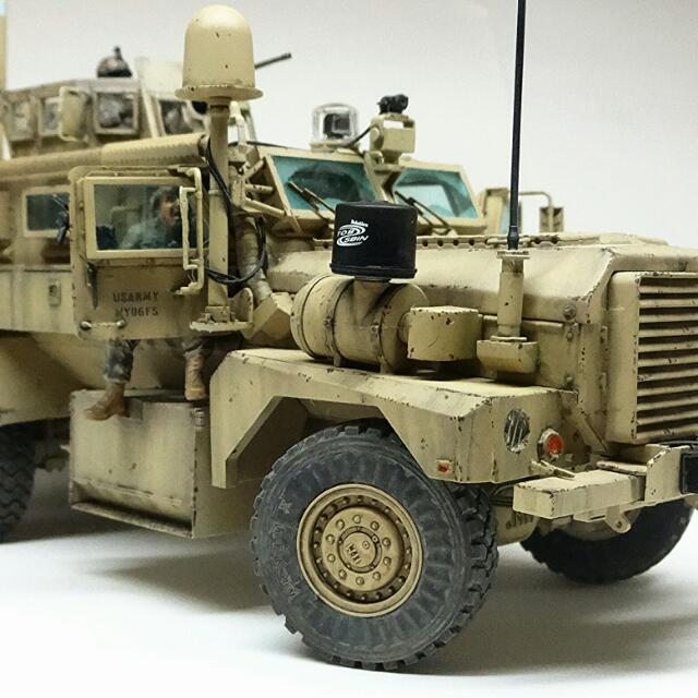 Cougar 6x6 MRAP, Hobbies & Toys, Toys & Games on Carousell