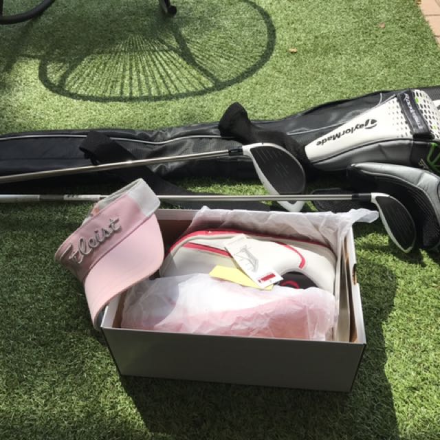 Female golf starter kit, Sports Equipment, Sports & Games, Golf on ...