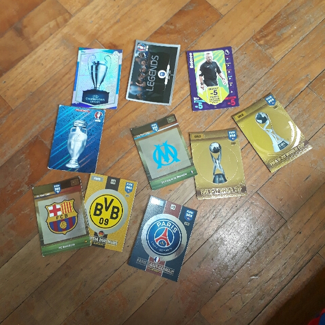 Football +5s And Trophy's With Football Club Logos, Hobbies & Toys ...