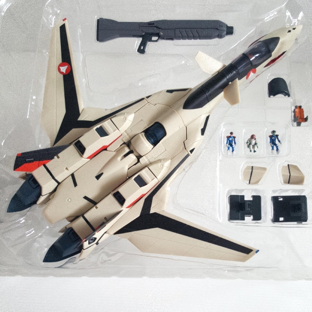 Macross Plus Arcadia 1/60 Scale YF-19 With Fast Pack, Hobbies & Toys, Toys & Games on Carousell