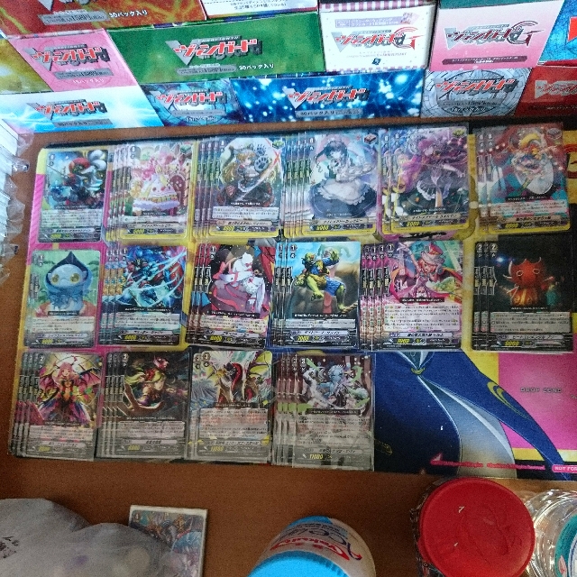 Pale Moon Infinite Loop Deck, Hobbies & Toys, Toys & Games on Carousell