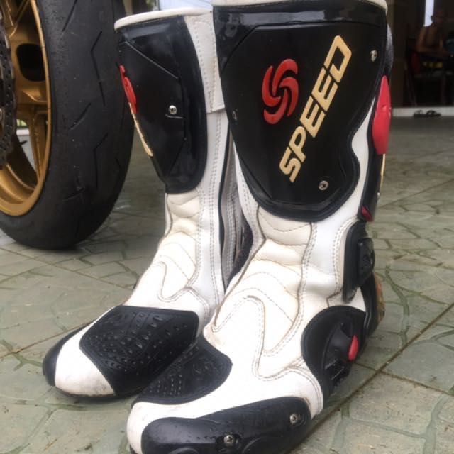 Speed Highcut Racing Boots, Auto Accessories on Carousell