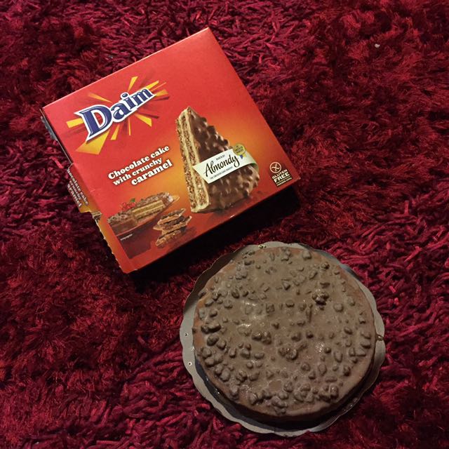 DAIM CAKE, Food & Drinks, Homemade Bakes on Carousell