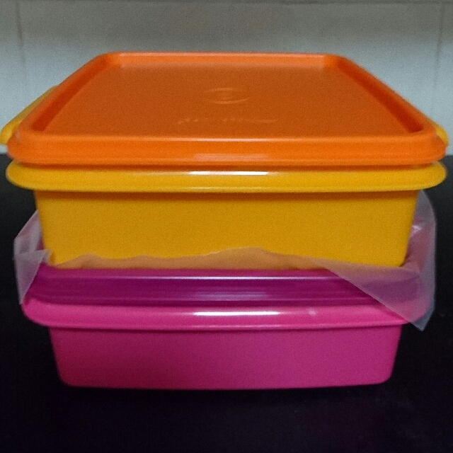 Tupperware Cake Set 2s, TV & Home Appliances, Kitchen Appliances, Other ...