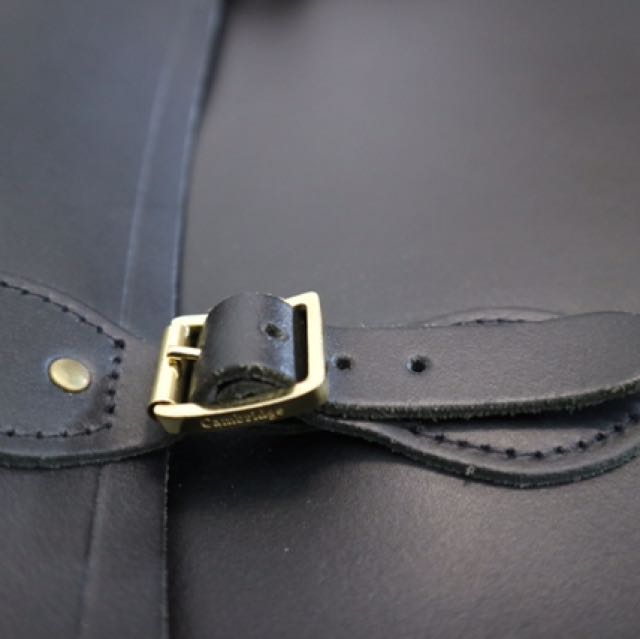 Cambridge Satchel slim document briefcase in leather, Men's Fashion ...