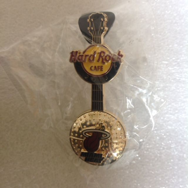 Hard Rock Cafe Pins - MIAMI HOT 2013 NBA MIAMI HEAT BASKETBALL GUITAR ...