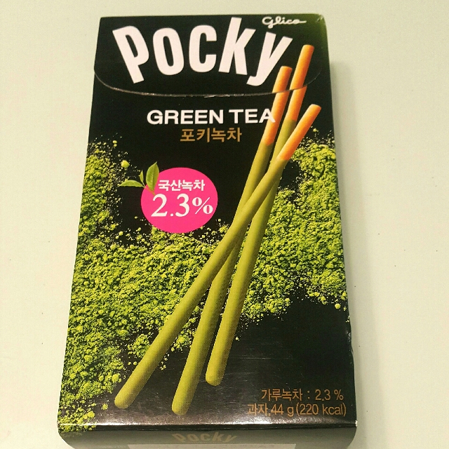 RARE MATCHA/GREEN TEA POCKY, Food & Drinks, Fresh Produce on Carousell