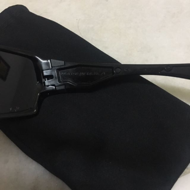 Oakley offshoot original, Men's Fashion, Watches & Accessories ...