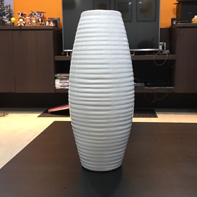 Bouclair White Vase, Furniture & Home Living, Home Decor, Vases & Decorative Bowls on Carousell