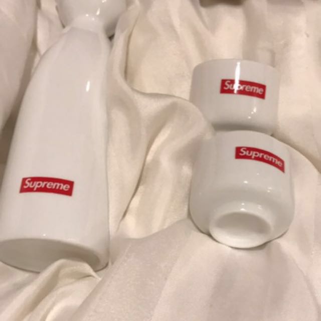 Sake Set Supreme, 廚房用具 - Carousell