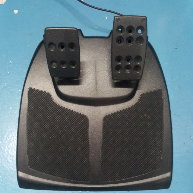 Cheap Logitech MOMO Racing Wheel (read description), Video Gaming ...