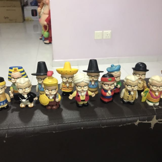 KFC minifigures, Hobbies & Toys, Toys & Games on Carousell
