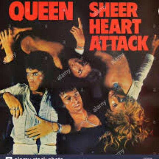 Queen vinyl, Hobbies & Toys, Music & Media, Vinyls on Carousell
