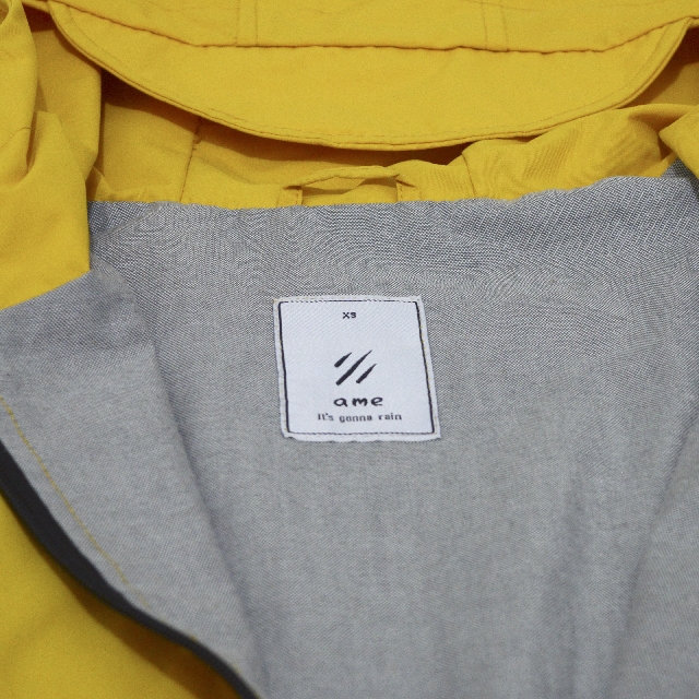 ame rain coat, Fesyen Pria, Pakaian di Carousell