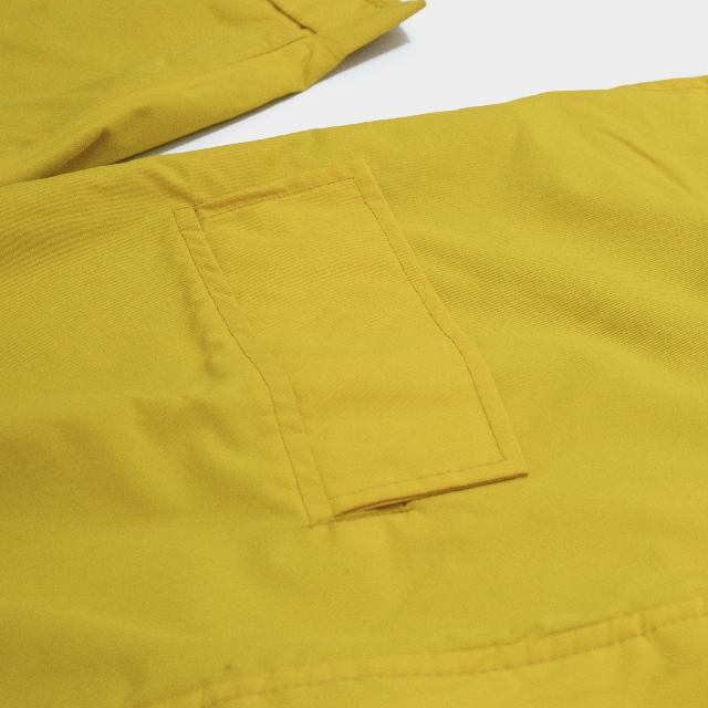 ame rain coat, Fesyen Pria, Pakaian di Carousell