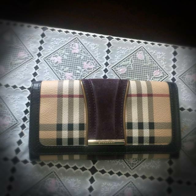 Authentic burberry used wallet, Luxury, Bags & Wallets on Carousell