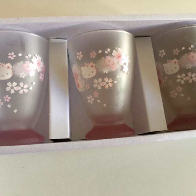 Hello Kitty Glass Cups (LIMITED EDITION), Furniture & Home Living ...