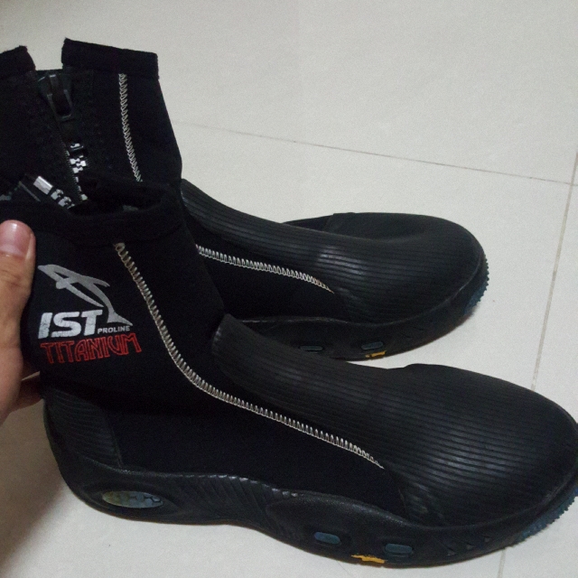 IST proline diving boots, Sports Equipment, Sports & Games, Water ...