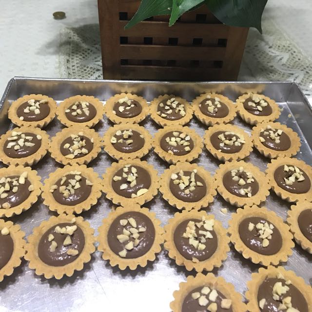 Nutella Pods / Tart Shell, Food & Drinks, Homemade Bakes on Carousell