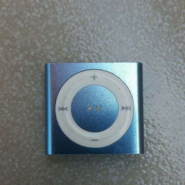 Original Apple Ipod Shuffle 4th gen, Audio, Portable Audio Accessories ...
