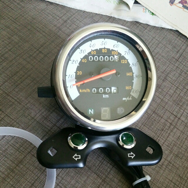 Retro/modern Speedometer, Motorcycles, Motorcycle Accessories on Carousell