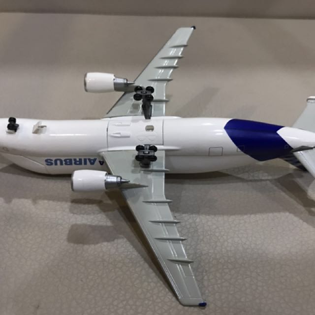 Dragon Wings 1/400 scale Airbus A300-600ST "Beluga" No. 5 (die-cast metal), Hobbies & Toys, Toys ...
