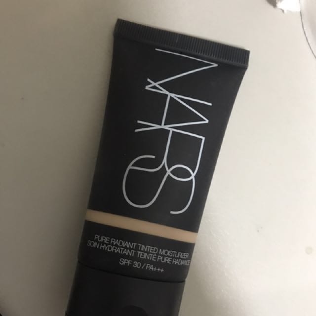 NARS TINTED MOISTURIZER in Shade ALASKA, Beauty & Personal Care, Face ...