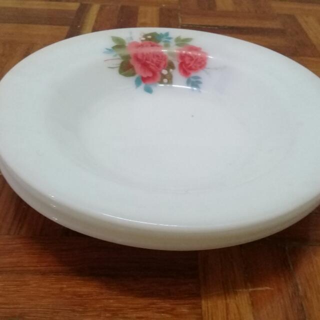 Vintage Pinggan Pyrex Rose Cottage Plates, Furniture & Home Living ...