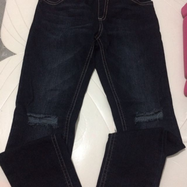 Hello kitty (ripped jeans), Babies & Kids, Babies & Kids Fashion on ...