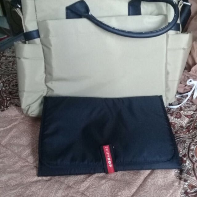 tas baby, Bayi & Anak, Perawatan & Makanan Anak di Carousell