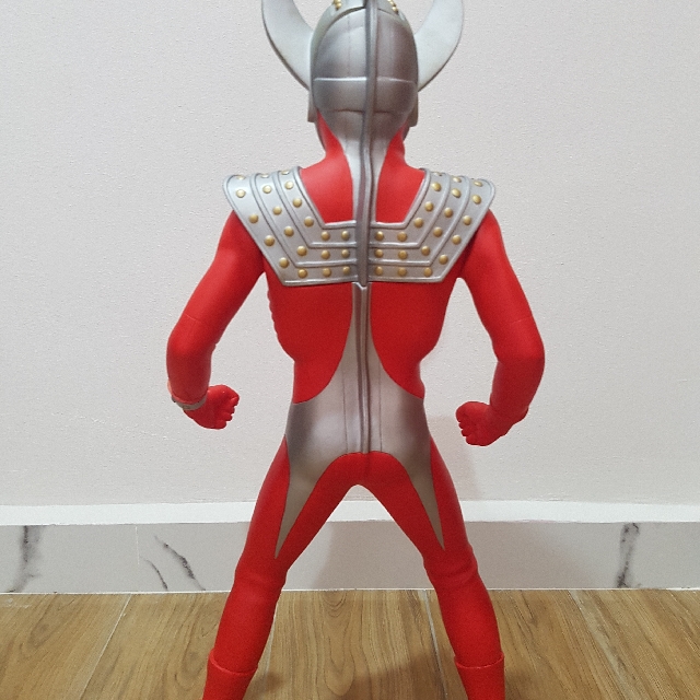 APEX ULTRAMAN TARO 50CM TALL DX FIGURE, Hobbies & Toys, Toys & Games on ...