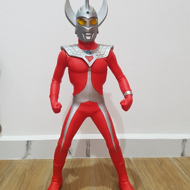 APEX ULTRAMAN TARO 50CM TALL DX FIGURE, Hobbies & Toys, Toys & Games on ...