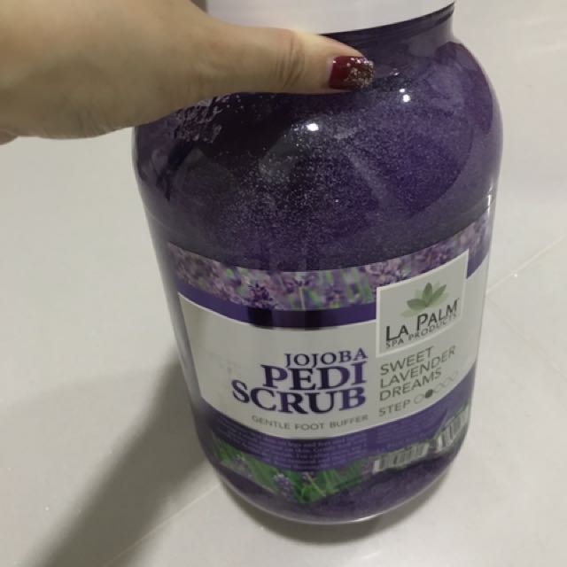 Salon scrub, Beauty & Personal Care, Hair on Carousell