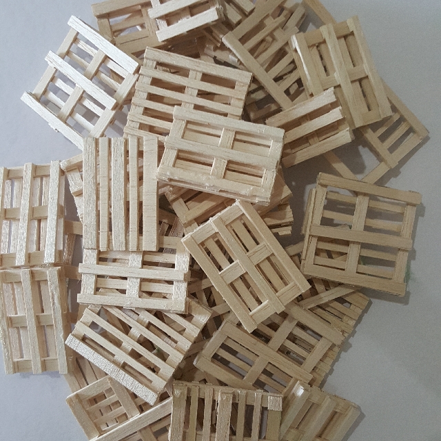 Marvel universe / acid rain diorama wooden pallets props, Hobbies ...