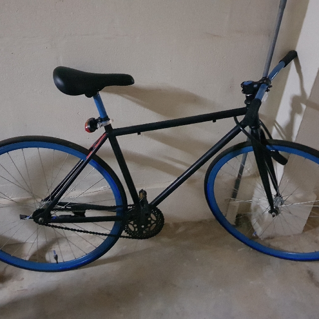 Fixie Blue Bike, Sports Equipment, Bicycles & Parts, Bicycles on Carousell