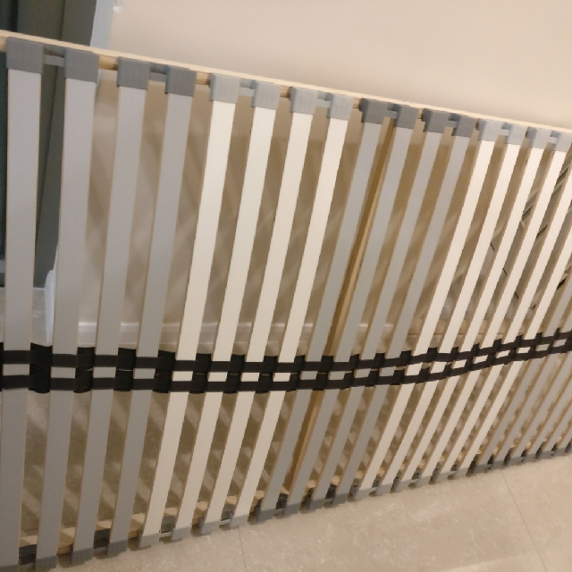Ikea Lonset Slatted Bed Base, 傢俬＆家居, 傢俬, 床架及床褥 - Carousell