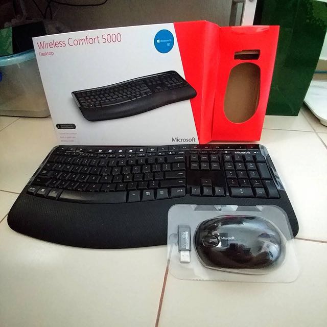 Microsoft keyboard wireless comfort 5000 and mouse, Computers & Tech ...