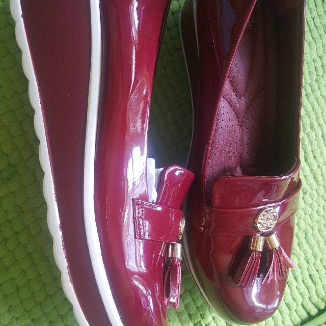 New Nice Shoes, Women's Fashion, Footwear, Sneakers on Carousell